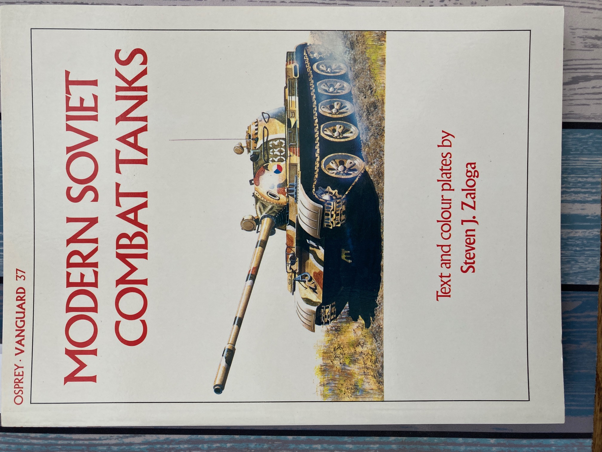 MODERN SOVIET COMBAT TANKS